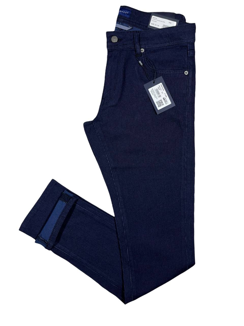 Timeless Denim Elegance – Paolo Rossini