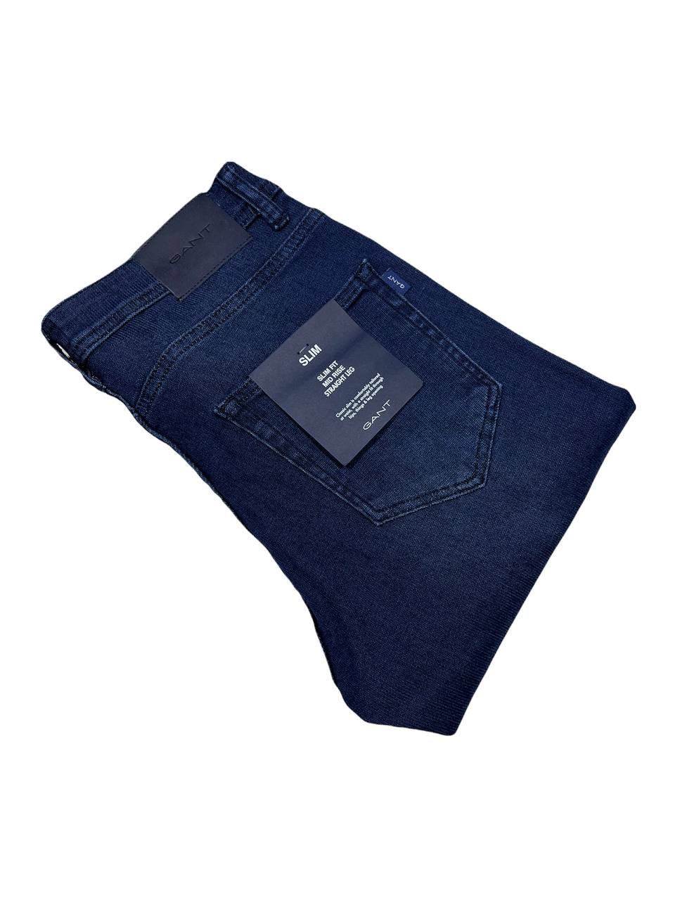Timeless Denim Elegance – Paolo Rossini